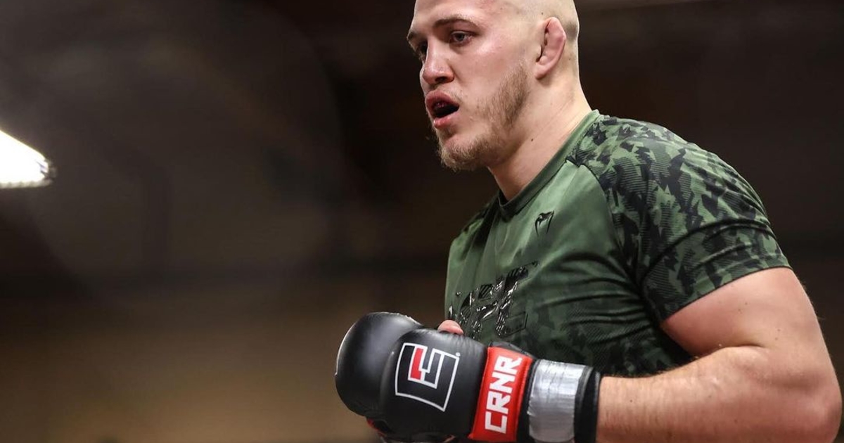 Співак здобув яскраву перемогу на UFC on ESPN 40 - iSport.ua